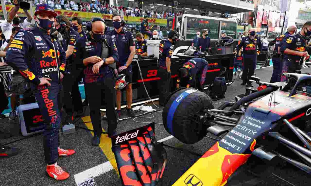 Formula 1, Red Bull: distrutta al crash test la nuova RB18 - Notizie.com