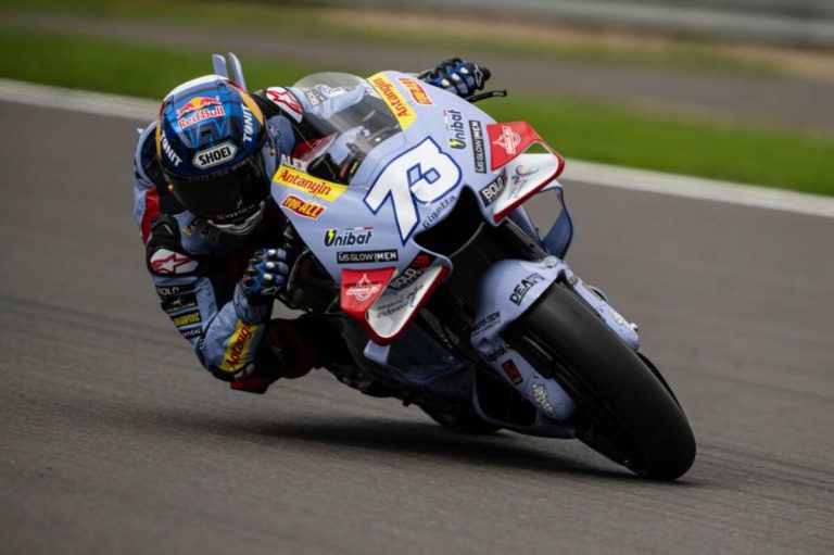MotoGP, Alex Marquez vince la Sprint Race a Silverstone - Notizie.com MotoGP, Alex Marquez vince la Sprint Race a Silverstone - Notizie.com