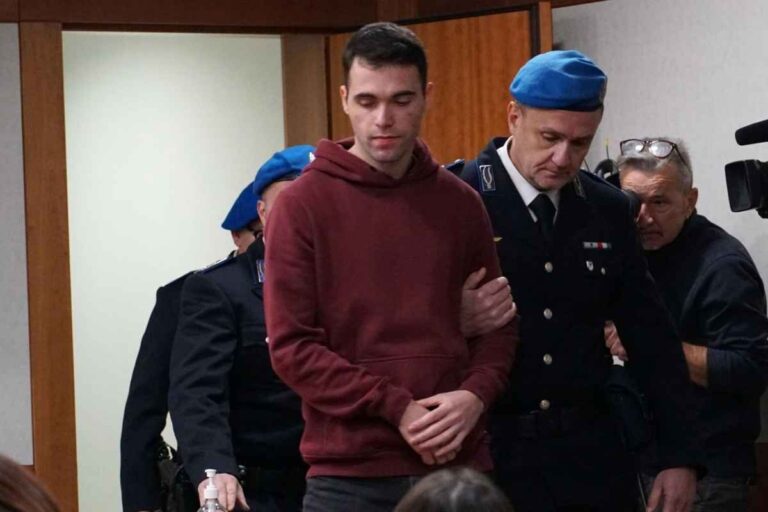 "Ti farò pentire del male che mi fai", chiesto l'ergastolo per Filippo ...