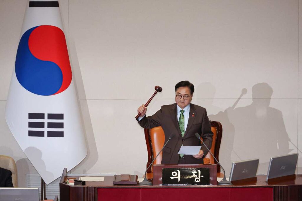 Parlamento Corea del sud, approvato l'impeachment del presidente Yoon ...