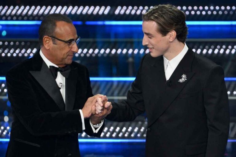 Chi è Edoardo Bove, il giovane calciatore sul palco di Sanremo: "È stato come perdere un amore ...