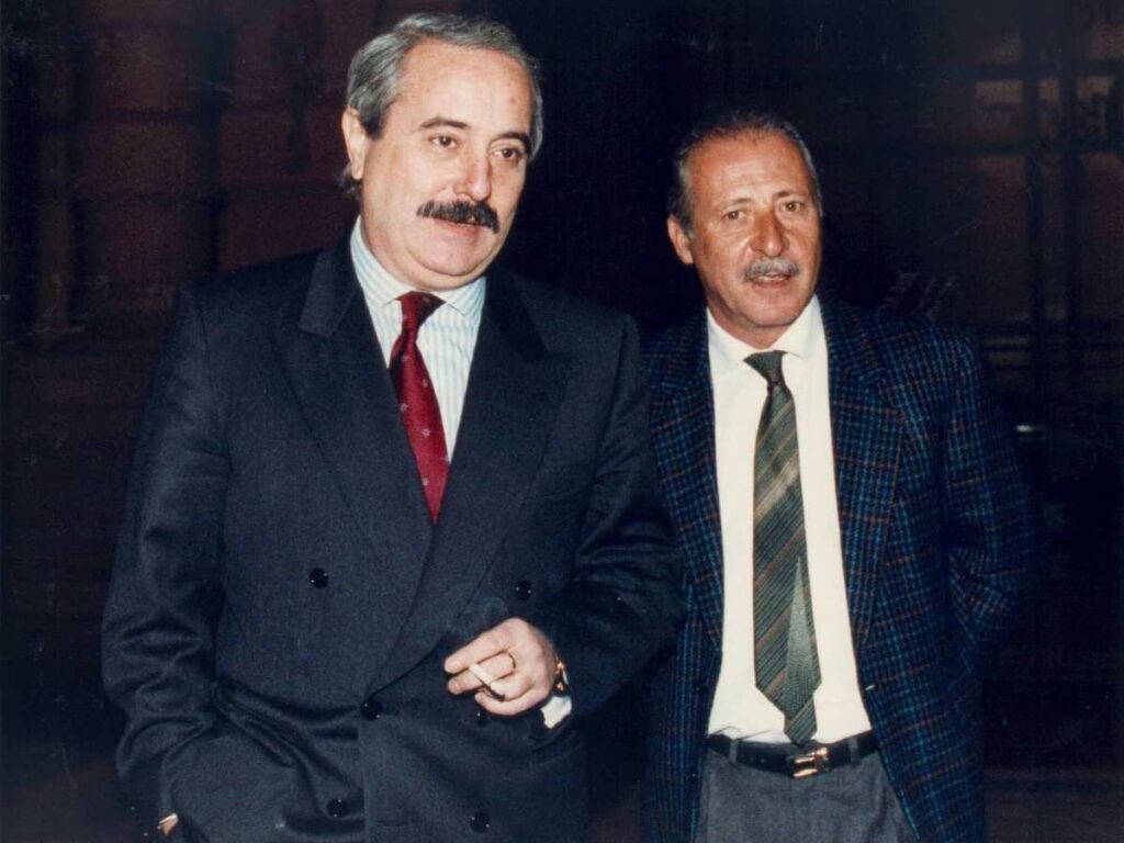 Chi era Giovanni Falcone, il giudice che insegnò al mondo la lotta alla ...