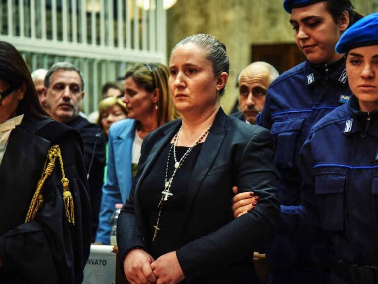 Lasciò morire la figlia di stenti, cancellato l’ergastolo per Alessia ...